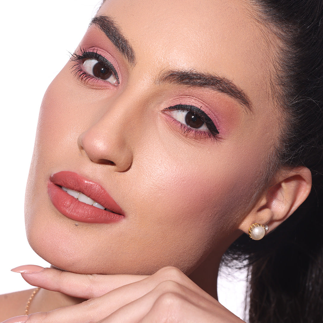 FLAWLESS DEWY WINTER MAKEUP – Praush